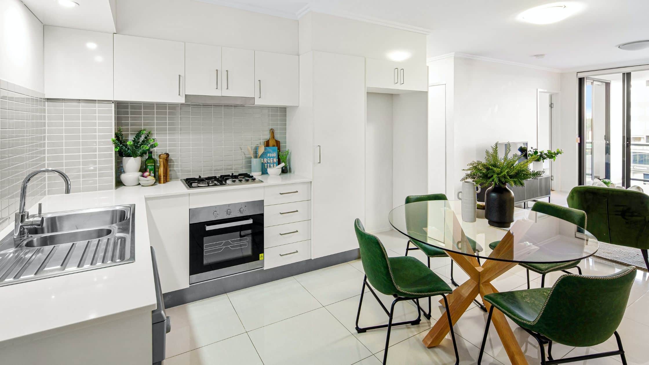 Transform Your Kitchen in Milwaukee, WI with Enchanting Surfaces ...